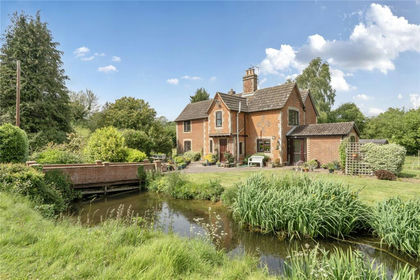 Farms for Sale in the UK - 855 Properties | LandSale